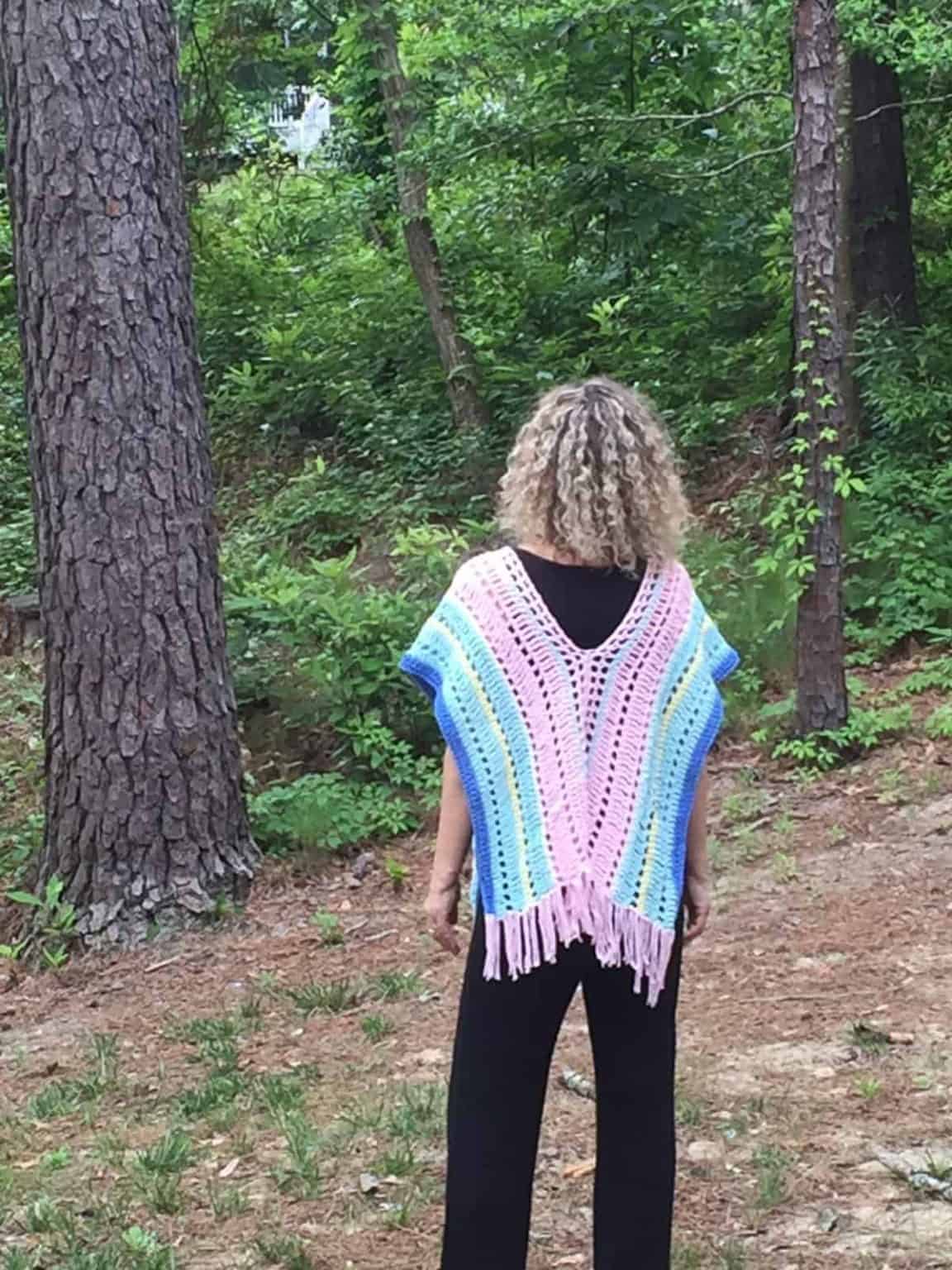 Easy Crochet Poncho for Warm Weather Comfort